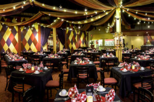 Dining – Famous PEOPLE Players